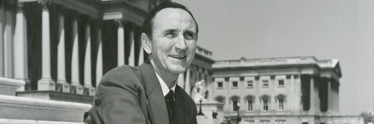 Keeping the legend of Mike Mansfield Alive | Opinion | University of ...